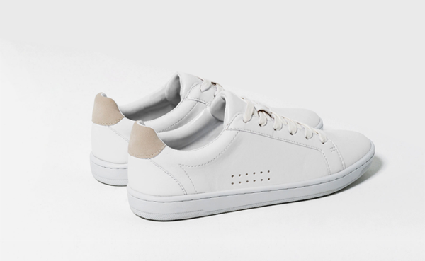 13 Minimal White Sneakers : รวมรองเท้าผ้าใบสีขาวดีไซน์เนี๊ยบที่น่าสอย ...